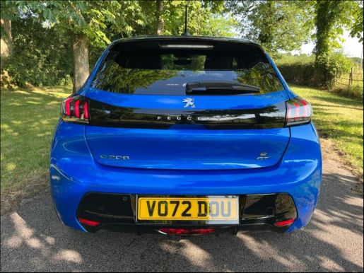 Used PEUGEOT 208 e 208 100kW GT 50kWH EV AUTO 2160 MILES, VERTIGO BLUE ...